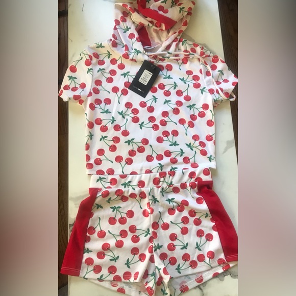 Fashion Nova | Shorts | Cherry Stem 2piece Short Set With Huddy Size S ...